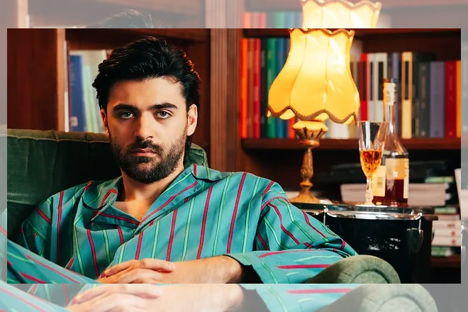 Libro di poesie d’amore che a un certo punto si è ribellato all’autore ...